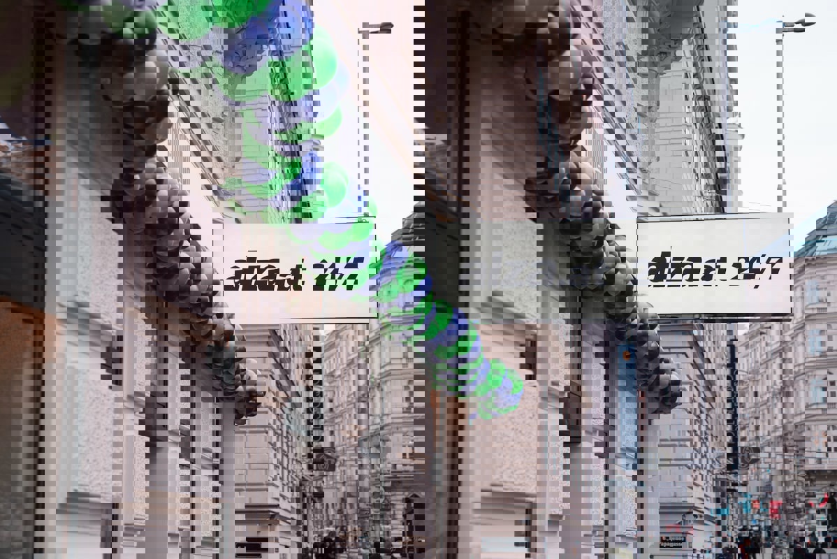 Alza eröffnet neuen 24/7-Store in Wien – Hochwertige Elektronik rund um ...