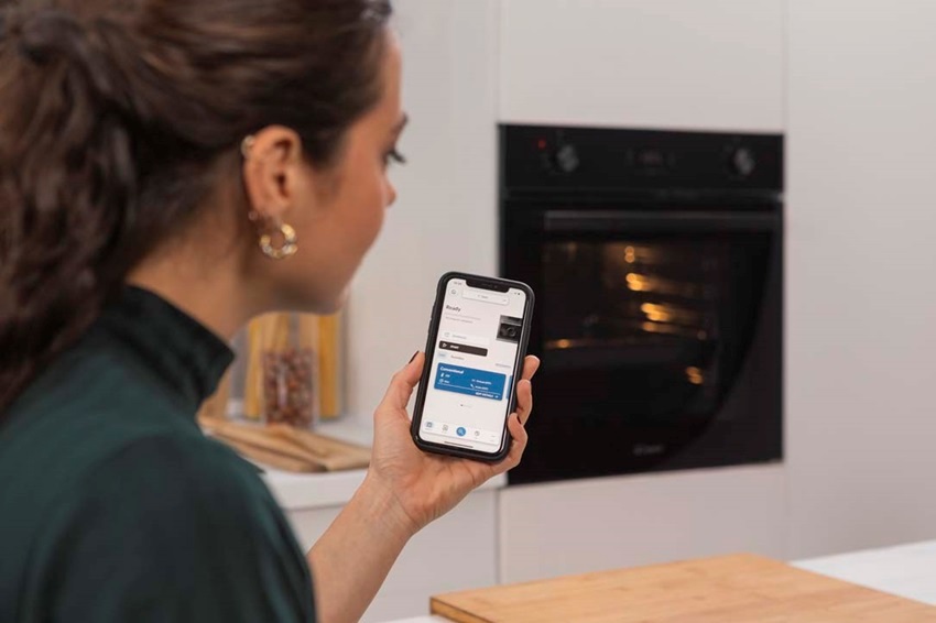 Elegantní design a špičková výbava pro vaši kuchyni: nové trouby Candy ...