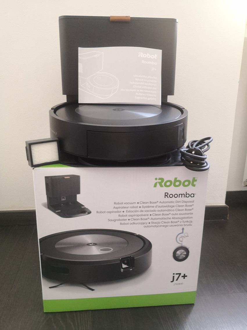 Robotický vysavač iRobot Roomba j7+ (RECENZE) | Alza.cz