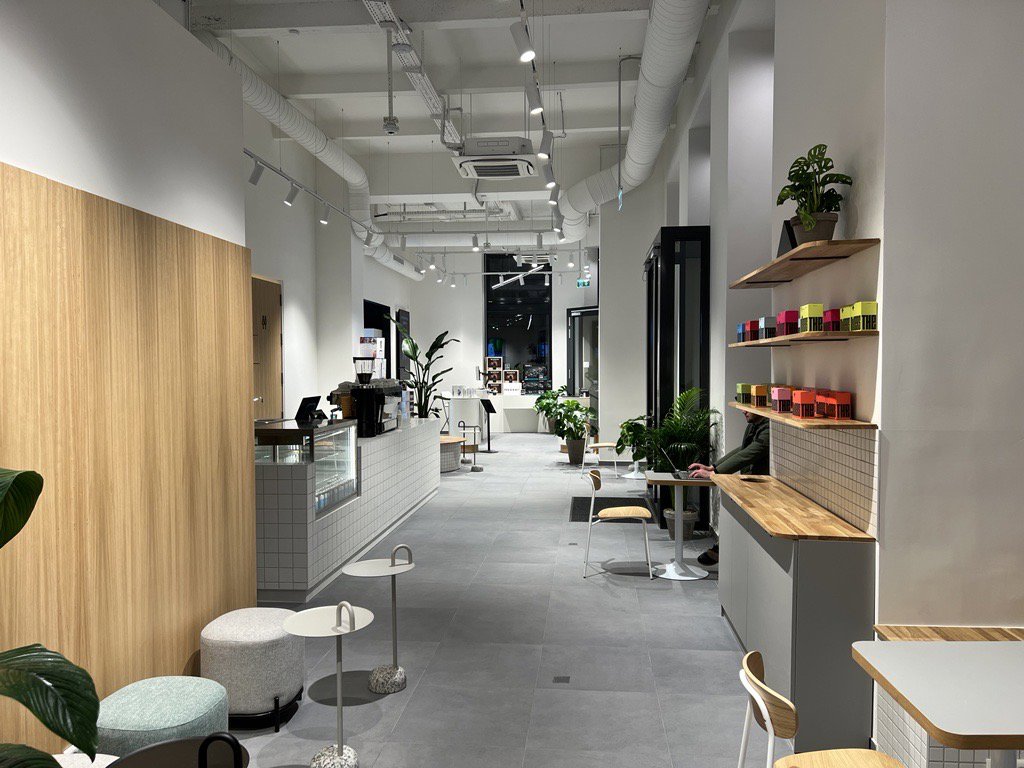 Die Filiale Alza Shop 24/7 - Karlsplatz, 1060 Wien | Alza.at