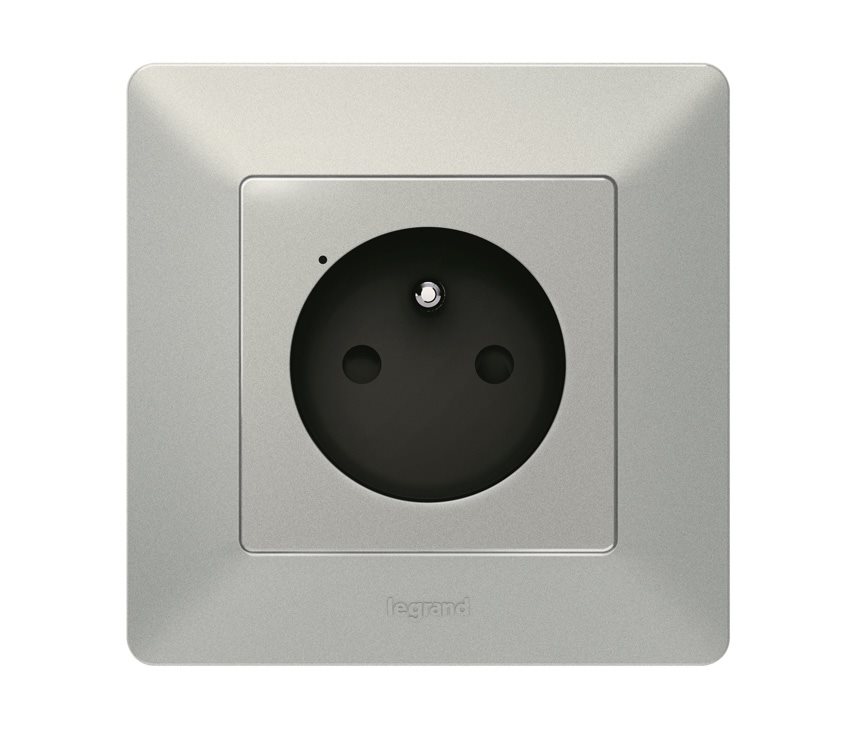 Legrand Valena Life With Netatmo Zásuvka 2P+T Hliník - Chytrá zásuvka ...