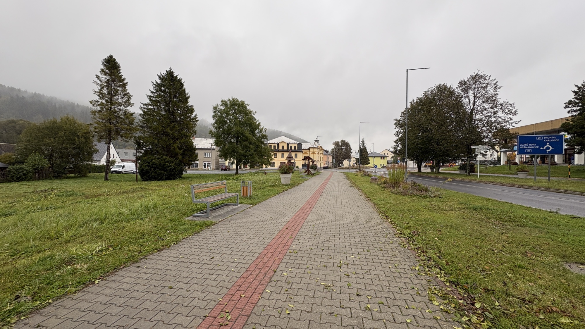 iPhone 16 Plus (RECENZE): Až na ten displej docela povedená mašinka ...