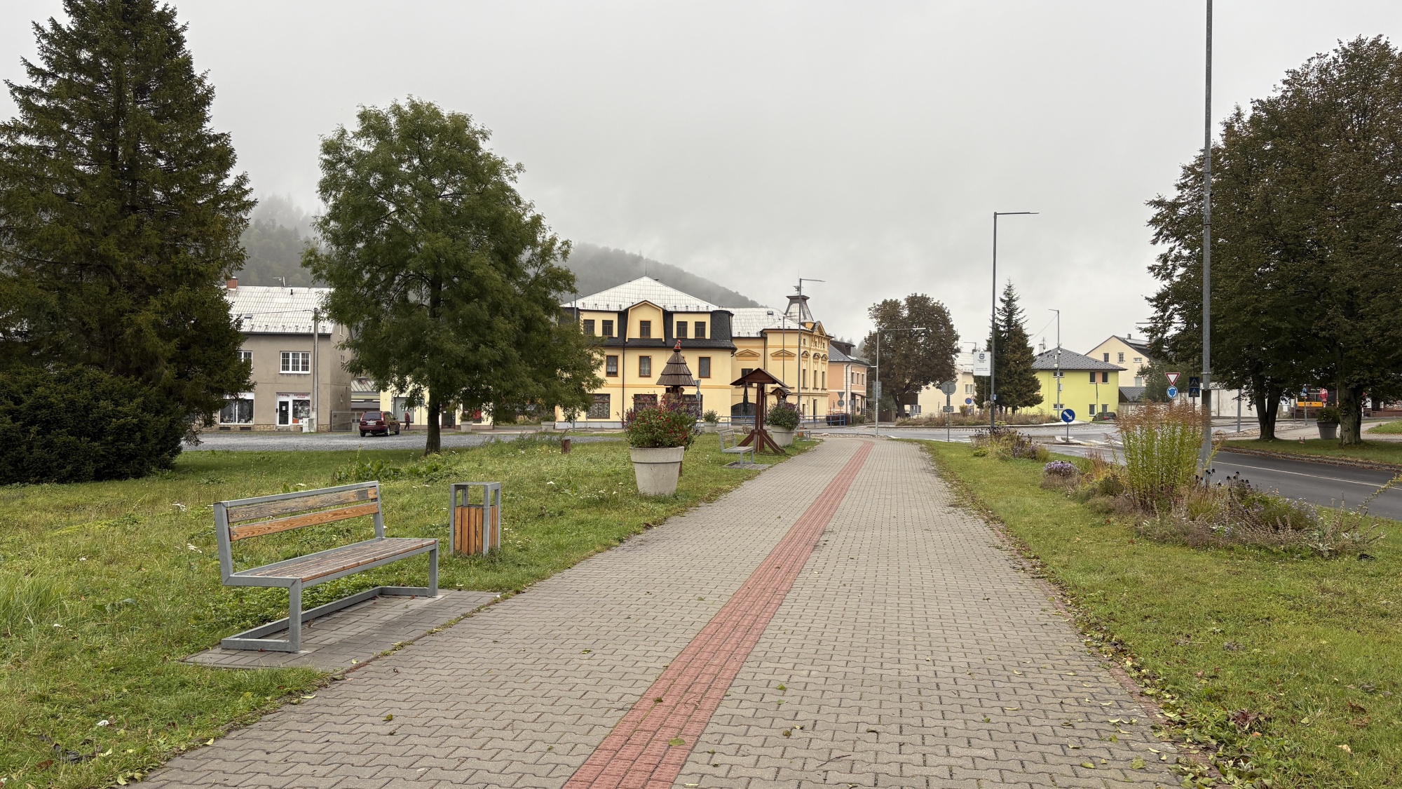 iPhone 16 Plus (RECENZE): Až na ten displej docela povedená mašinka ...