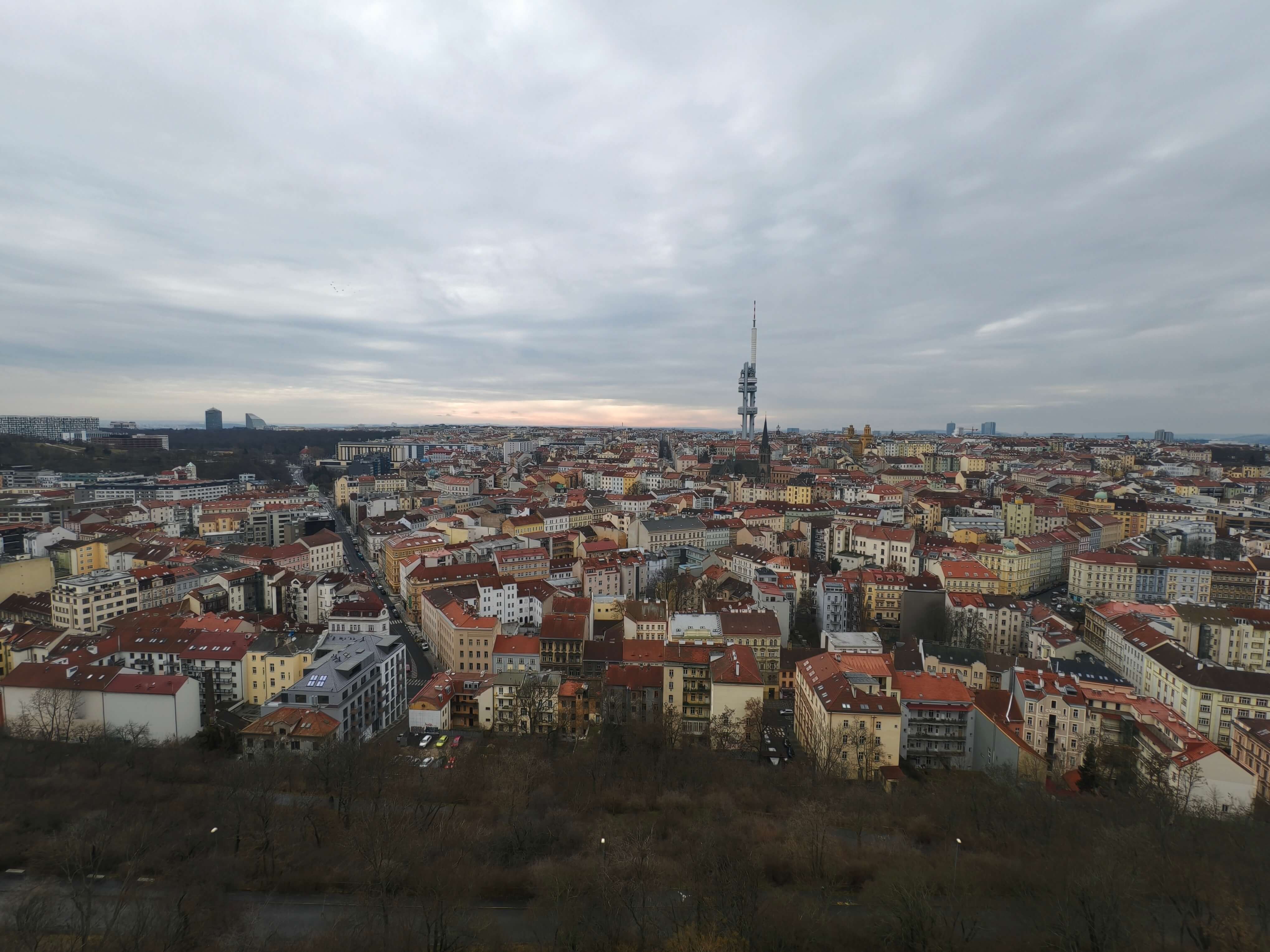 Vivo X200 Pro (RECENZE): Top telefon s nádherným displejem a téměř ...