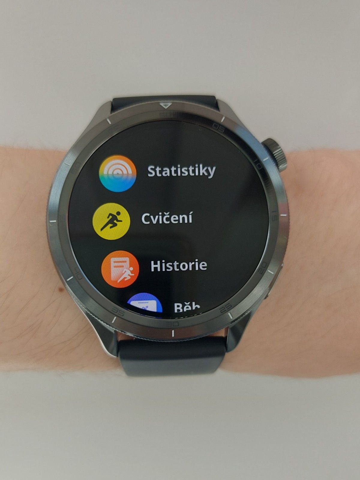 Xiaomi Watch S4 (RECENZE): Takto mají vypadat chytré hodinky za ...