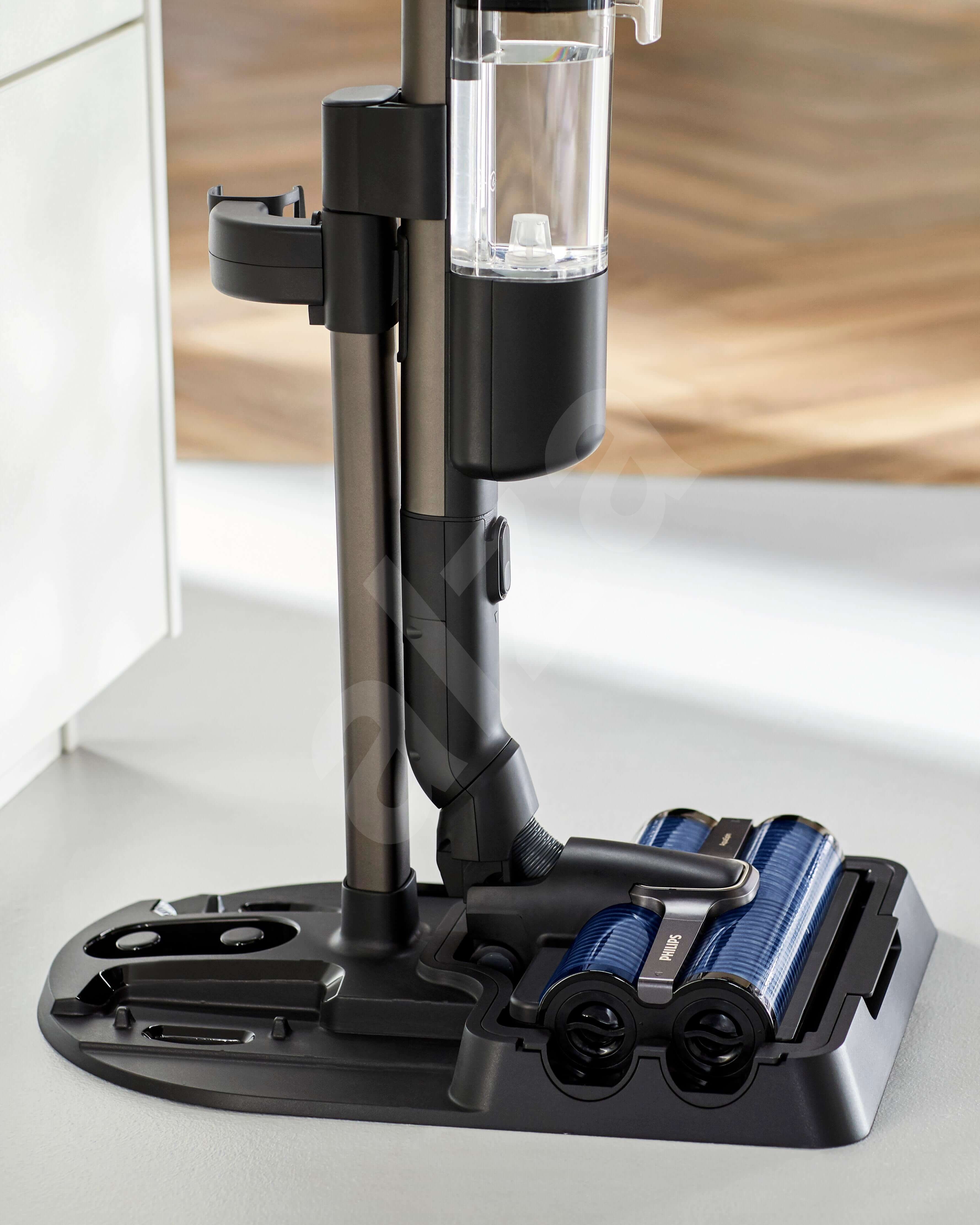 Philips Series 9000 AquaTrio 3v1 XW9383/01 za 23 990 Kč - Tyčový vysavač | Alza.cz